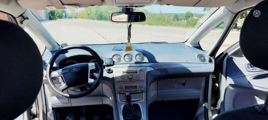 Pelēks Ford S-Max 2007 Druskininkai, ar dzinēja tilpumu 2.00 L un nobraukumu 277 tūkst. km par 2800 €, foto 13 vietnē AUTOMOTO.COM.LV
