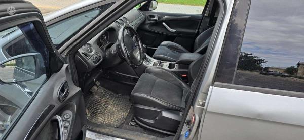 Pelēks Ford S-Max 2007 Radviliškis, ar dzinēja tilpumu 2.00 L un nobraukumu 260 tūkst. km par 2650 €, foto 8 vietnē AUTOMOTO.COM.LV