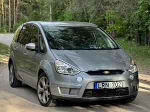 Grey Ford S-Max 2007 in Radviliskis, with an engine capacity of 2.00 L and mileage of 28 thousand km for 2050 €, photo  on AUTOMOTO.COM.LV