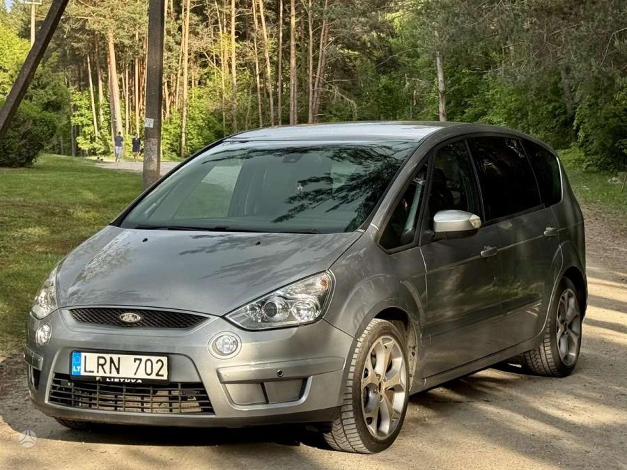 Grey Ford S-Max 2007 in Radviliskis, with an engine capacity of 2.00 L and mileage of 28 thousand km for 2050 €, photo 3 on AUTOMOTO.COM.LV