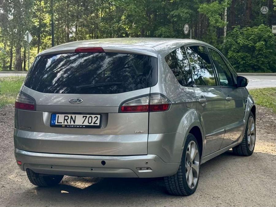 Grey Ford S-Max 2007 in Radviliskis, with an engine capacity of 2.00 L and mileage of 28 thousand km for 2050 €, photo 7 on AUTOMOTO.COM.LV