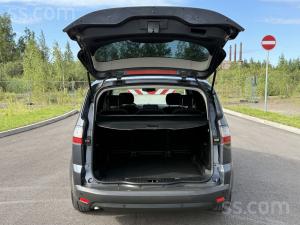 Grey Ford S-Max 2007 in Liepaja, with an engine capacity of 1.80 L and mileage of 318 thousand km for 3400 €, photo 10 on AUTOMOTO.COM.LV