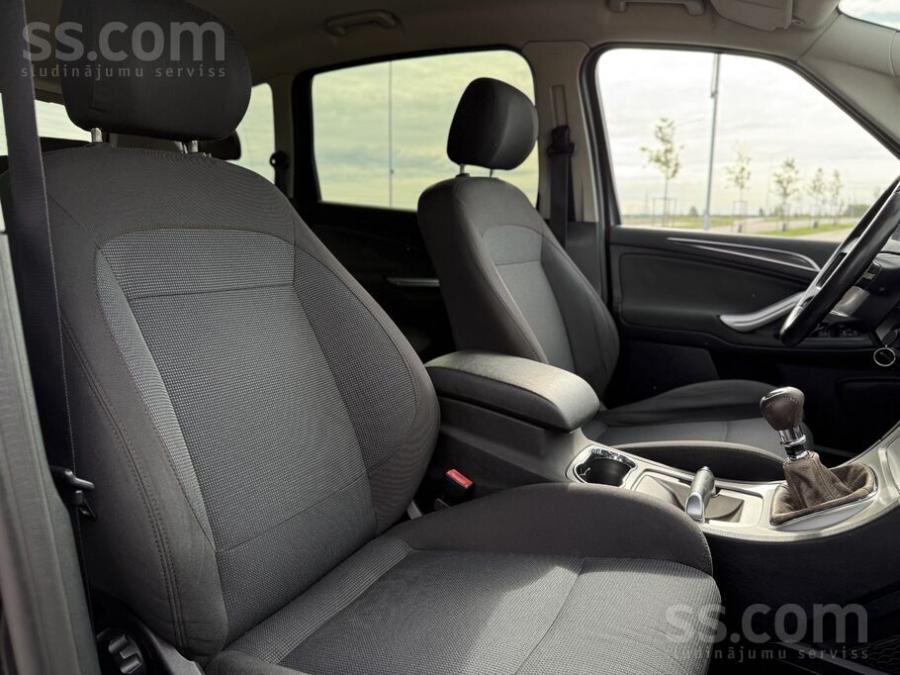 Grey Ford S-Max 2007 in Liepaja, with an engine capacity of 1.80 L and mileage of 318 thousand km for 3400 €, photo 16 on AUTOMOTO.COM.LV