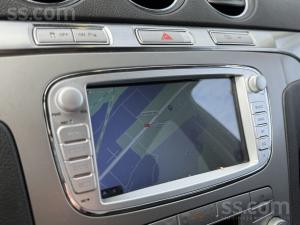 Grey Ford S-Max 2007 in Liepaja, with an engine capacity of 1.80 L and mileage of 318 thousand km for 3400 €, photo 18 on AUTOMOTO.COM.LV