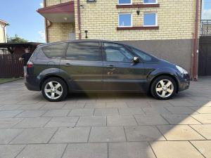 Grey Ford S-Max 2007 in Siauliai, with an engine capacity of 2.00 L and mileage of 303 thousand km for 2800 €, photo 6 on AUTOMOTO.COM.LV