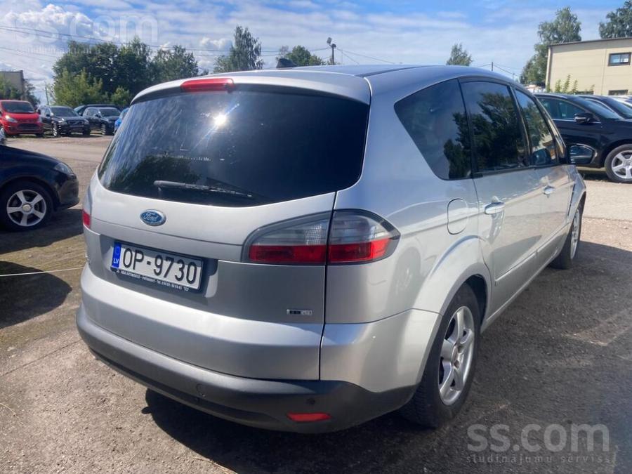 Pelēks Ford S-Max 2007 Rīga, ar dzinēja tilpumu 2.00 L un nobraukumu 298 tūkst. km par 2800 €, foto 5 vietnē AUTOMOTO.COM.LV