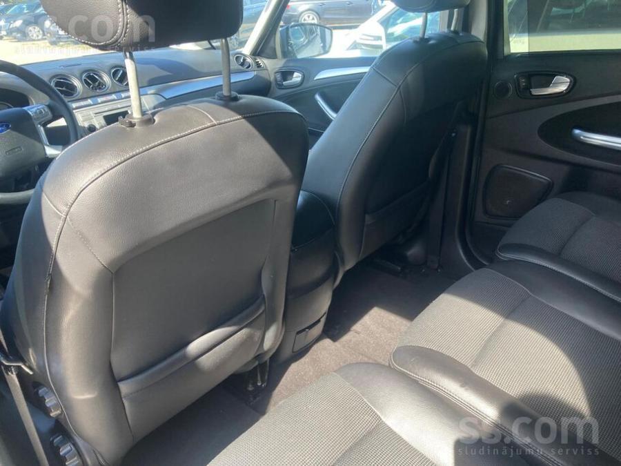 Pelēks Ford S-Max 2007 Rīga, ar dzinēja tilpumu 2.00 L un nobraukumu 298 tūkst. km par 2800 €, foto 19 vietnē AUTOMOTO.COM.LV