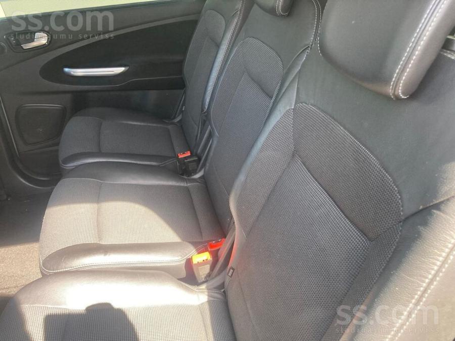 Pelēks Ford S-Max 2007 Rīga, ar dzinēja tilpumu 2.00 L un nobraukumu 298 tūkst. km par 2800 €, foto 20 vietnē AUTOMOTO.COM.LV