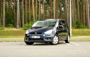 Pelēks Ford S-Max 2007 Rīga, ar dzinēja tilpumu 1.80 L un nobraukumu 404 tūkst. km par 1490 €, foto 1 vietnē AUTOMOTO.COM.LV