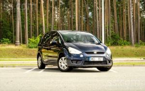 Pelēks Ford S-Max 2007 Rīga, ar dzinēja tilpumu 1.80 L un nobraukumu 404 tūkst. km par 1490 €, foto 3 vietnē AUTOMOTO.COM.LV