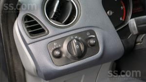 Pelēks Ford S-Max 2007 Rīga, ar dzinēja tilpumu 1.80 L un nobraukumu 404 tūkst. km par 1490 €, foto 16 vietnē AUTOMOTO.COM.LV