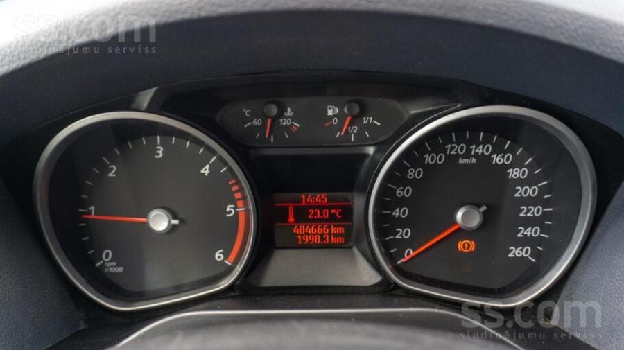 Pelēks Ford S-Max 2007 Rīga, ar dzinēja tilpumu 1.80 L un nobraukumu 404 tūkst. km par 1490 €, foto 18 vietnē AUTOMOTO.COM.LV