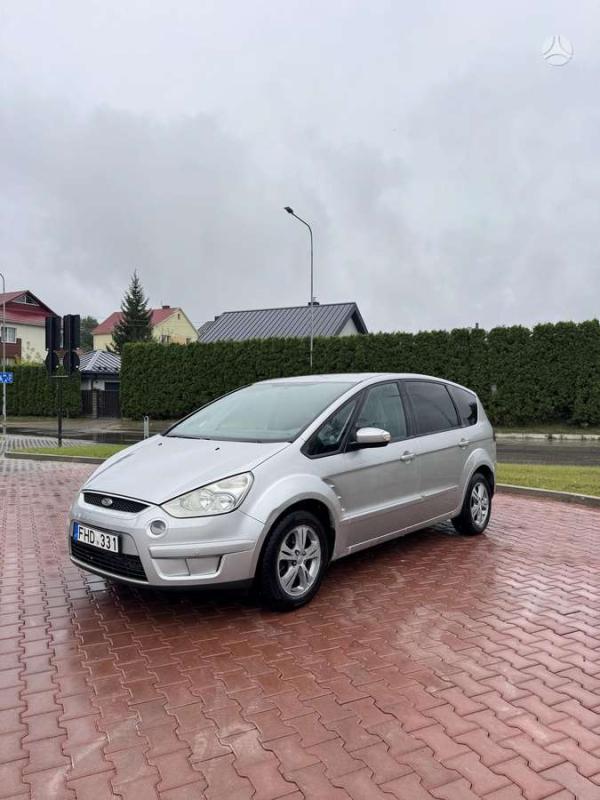 Grey Ford S-Max 2007 in Vilnius, with an engine capacity of 2.00 L and mileage of 383 thousand km for 1750 €, photo 1 on AUTOMOTO.COM.LV