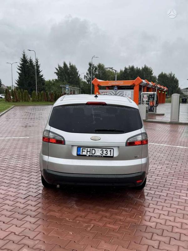 Grey Ford S-Max 2007 in Vilnius, with an engine capacity of 2.00 L and mileage of 383 thousand km for 1750 €, photo 5 on AUTOMOTO.COM.LV