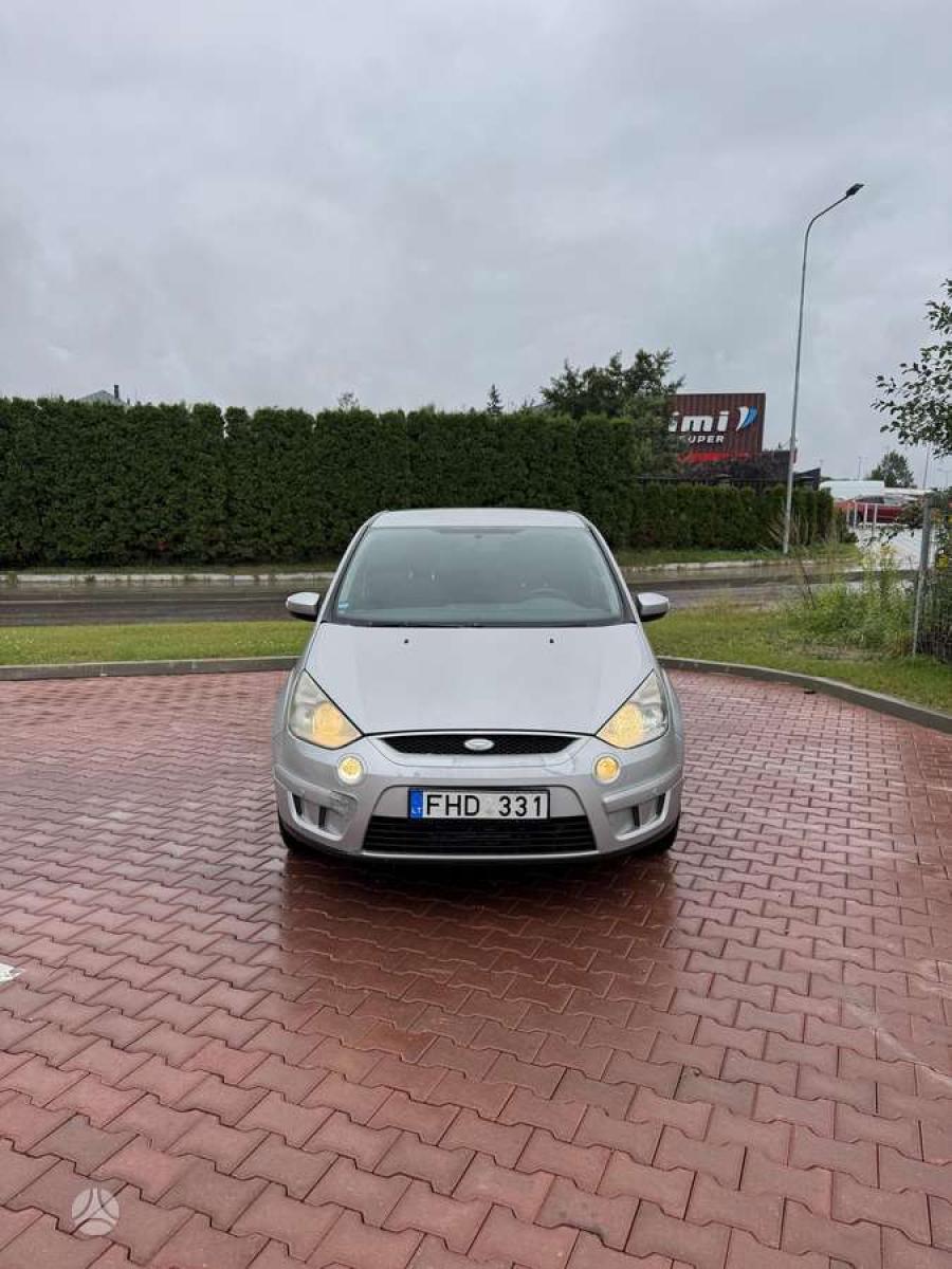 Pelēks Ford S-Max 2007 Viļņa, ar dzinēja tilpumu 2.00 L un nobraukumu 383 tūkst. km par 1750 €, foto 8 vietnē AUTOMOTO.COM.LV