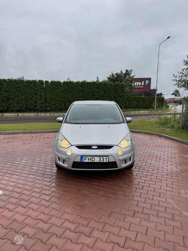 Grey Ford S-Max 2007 in Vilnius, with an engine capacity of 2.00 L and mileage of 383 thousand km for 1750 €, photo 7 on AUTOMOTO.COM.LV