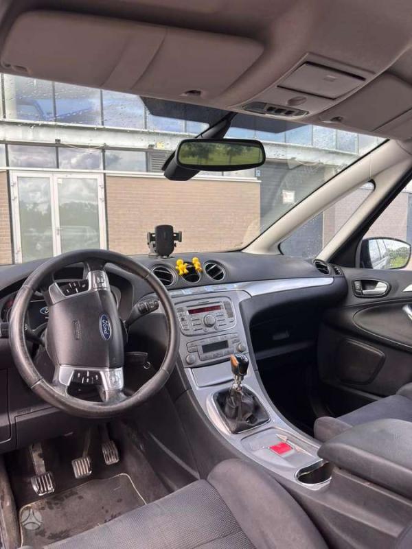 Pelēks Ford S-Max 2007 Kėdainiai, ar dzinēja tilpumu 2.00 L un nobraukumu 400 tūkst. km par 2700 €, foto 6 vietnē AUTOMOTO.COM.LV
