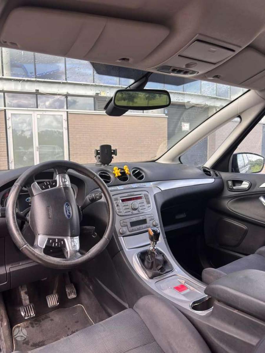 Pelēks Ford S-Max 2007 Kėdainiai, ar dzinēja tilpumu 2.00 L un nobraukumu 400 tūkst. km par 2700 €, foto 6 vietnē AUTOMOTO.COM.LV