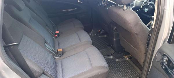 Grey Ford S-Max 2007 in Vilnius, with an engine capacity of 2.00 L and mileage of 361 thousand km for 2000 €, photo 8 on AUTOMOTO.COM.LV