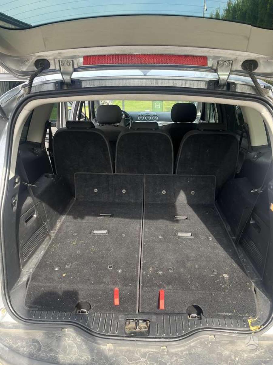 Pelēks Ford S-Max 2007 Kauņa, ar dzinēja tilpumu 2.00 L un nobraukumu 446 tūkst. km par 1300 €, foto 7 vietnē AUTOMOTO.COM.LV
