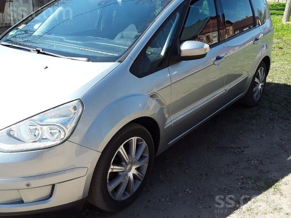 Pelēks Ford S-Max 2007 Rēzekne, ar dzinēja tilpumu 2.00 L un nobraukumu 0 tūkst. km par 2450 €, foto 3 vietnē AUTOMOTO.COM.LV