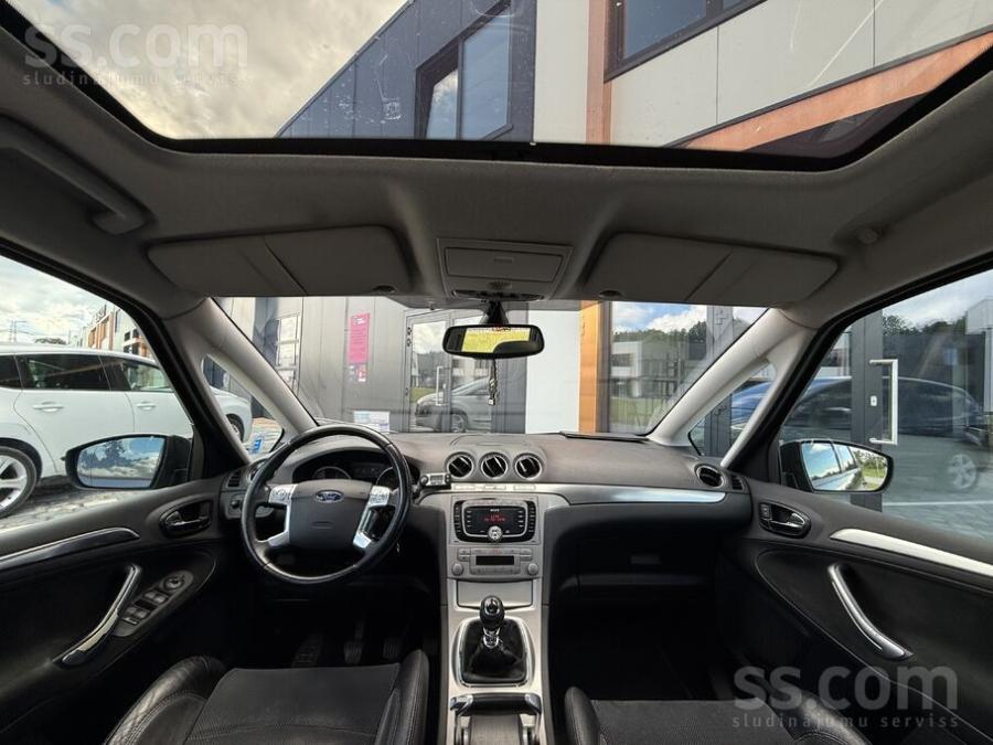 Grey Ford S-Max 2007 in Riga, with an engine capacity of 1.80 L and mileage of 435 thousand km for 2800 €, photo 11 on AUTOMOTO.COM.LV