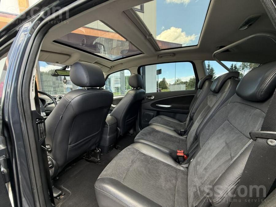 Grey Ford S-Max 2007 in Riga, with an engine capacity of 1.80 L and mileage of 435 thousand km for 2800 €, photo 15 on AUTOMOTO.COM.LV