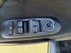 Grey Ford S-Max 2007 in Tukums, with an engine capacity of 1.80 L and mileage of 314 thousand km for 3270 €, photo 12 on AUTOMOTO.COM.LV