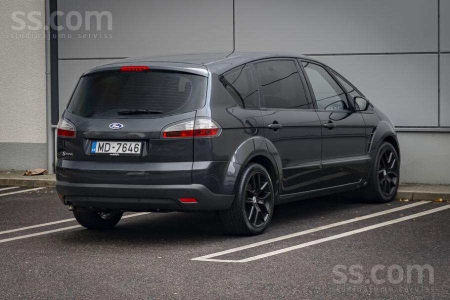 Pelēks Ford S-Max 2007 Rīga, ar dzinēja tilpumu 2.00 L un nobraukumu 338 tūkst. km par 3750 €, foto 5 vietnē AUTOMOTO.COM.LV
