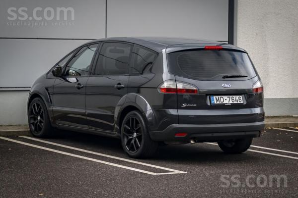 Pelēks Ford S-Max 2007 Rīga, ar dzinēja tilpumu 2.00 L un nobraukumu 338 tūkst. km par 3750 €, foto 7 vietnē AUTOMOTO.COM.LV