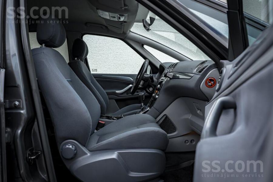Pelēks Ford S-Max 2007 Rīga, ar dzinēja tilpumu 2.00 L un nobraukumu 338 tūkst. km par 3750 €, foto 10 vietnē AUTOMOTO.COM.LV