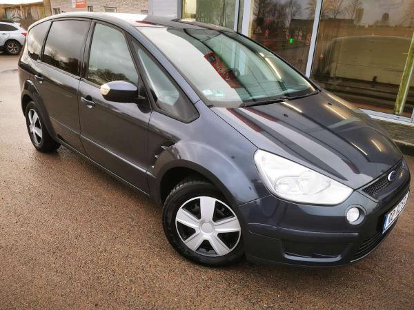 Grey Ford S-Max 2008 in Klaipeda, with an engine capacity of 2.00 L and mileage of 236 thousand km for 3480 €, photo 3 on AUTOMOTO.COM.LV