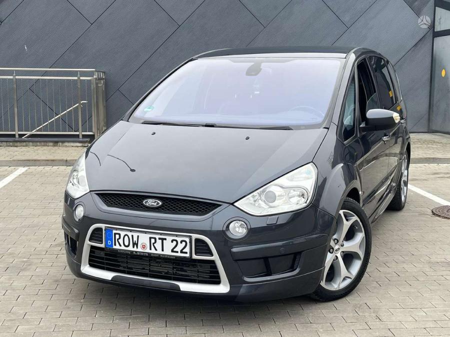 Grey Ford S-Max 2008 in Jonava, with an engine capacity of 2.18 L and mileage of 274 thousand km for 3999 €, photo 1 on AUTOMOTO.COM.LV