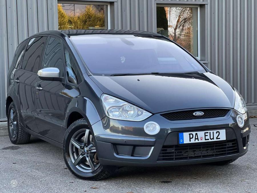 Grey Ford S-Max 2008 in Utena, with an engine capacity of 2.20 L and mileage of 270 thousand km for 3699 €, photo 6 on AUTOMOTO.COM.LV