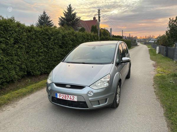 Grey Ford S-Max 2008 in Taurage, with an engine capacity of 2.00 L and mileage of 231 thousand km for 3100 €, photo 1 on AUTOMOTO.COM.LV