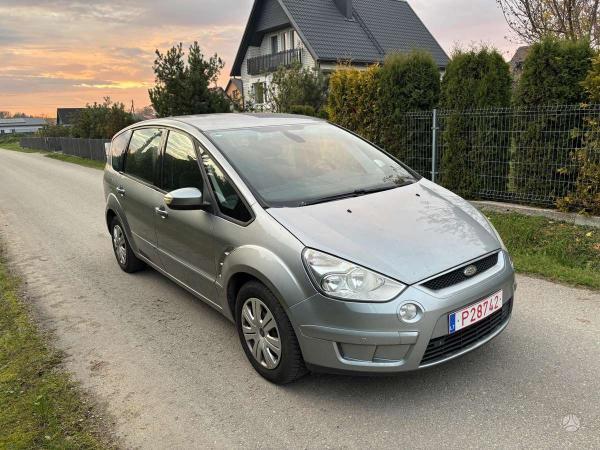 Grey Ford S-Max 2008 in Taurage, with an engine capacity of 2.00 L and mileage of 231 thousand km for 3100 €, photo 3 on AUTOMOTO.COM.LV