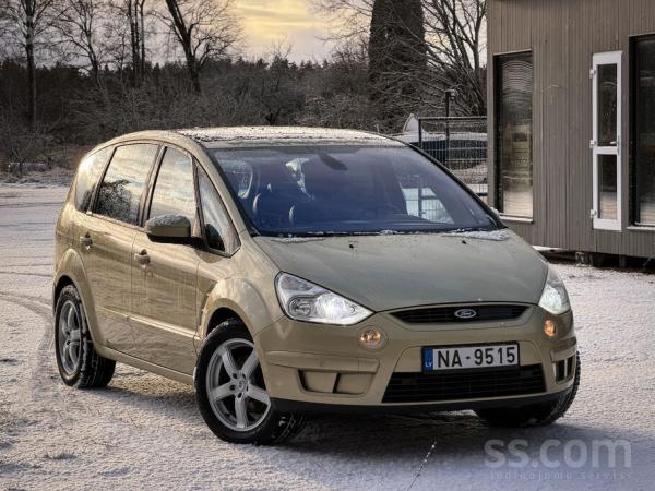 Grey Ford S-Max 2008 in Jurmala, with an engine capacity of 2.00 L and mileage of 303 thousand km for 4700 €, photo 1 on AUTOMOTO.COM.LV