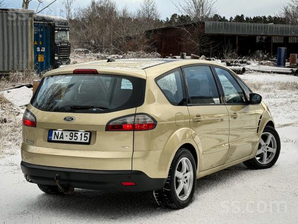 Grey Ford S-Max 2008 in Jurmala, with an engine capacity of 2.00 L and mileage of 303 thousand km for 4700 €, photo 9 on AUTOMOTO.COM.LV