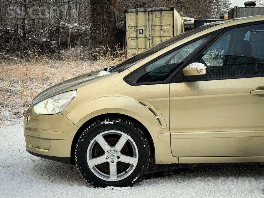 Grey Ford S-Max 2008 in Jurmala, with an engine capacity of 2.00 L and mileage of 303 thousand km for 4700 €, photo 12 on AUTOMOTO.COM.LV