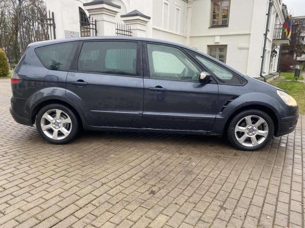 Pelēks Ford S-Max 2008 Viļņa, ar dzinēja tilpumu 2.00 L un nobraukumu 300 tūkst. km par 1900 €, foto 9 vietnē AUTOMOTO.COM.LV