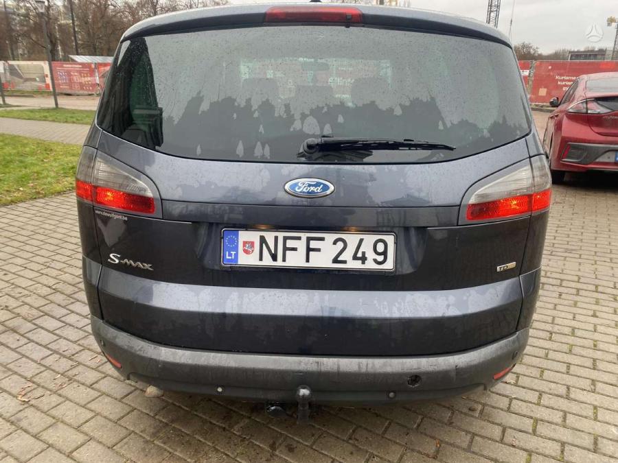 Pelēks Ford S-Max 2008 Viļņa, ar dzinēja tilpumu 0.00 L un nobraukumu 300 tūkst. km par 1900 €, foto 12 vietnē AUTOMOTO.COM.LV