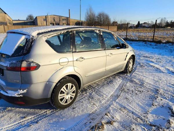 Grey Ford S-Max 2008 in Taurage, with an engine capacity of 2.00 L and mileage of 231 thousand km for 3100 €, photo 6 on AUTOMOTO.COM.LV