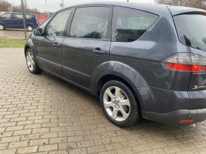Pelēks Ford S-Max 2008 Raseiniai, ar dzinēja tilpumu 1.75 L un nobraukumu 300 tūkst. km par 1250 €, foto 3 vietnē AUTOMOTO.COM.LV