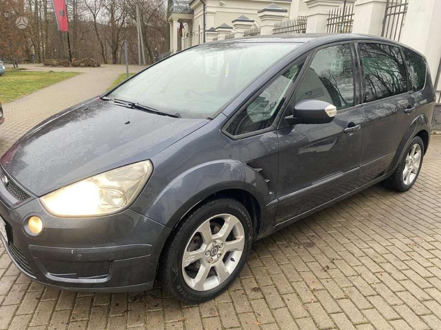 Pelēks Ford S-Max 2008 Raseiniai, ar dzinēja tilpumu 1.75 L un nobraukumu 300 tūkst. km par 1250 €, foto 5 vietnē AUTOMOTO.COM.LV