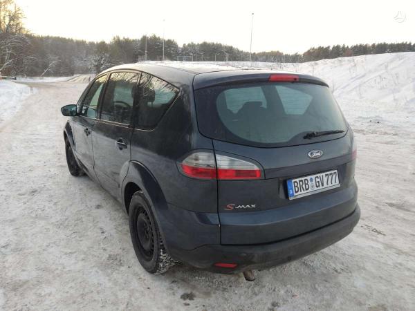 Grey Ford S-Max 2008 in Vilnius, with an engine capacity of 2.00 L and mileage of 246 thousand km for 2800 €, photo 3 on AUTOMOTO.COM.LV