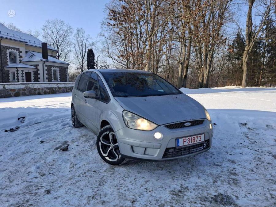 Grey Ford S-Max 2008 in Alytus, with an engine capacity of 2.00 L and mileage of 396 thousand km for 2950 €, photo 2 on AUTOMOTO.COM.LV