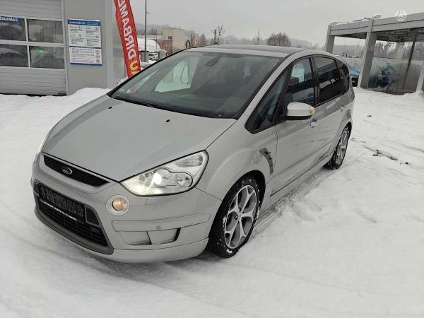 Grey Ford S-Max 2008 in Prienai, with an engine capacity of 2.00 L and mileage of 271 thousand km for 3450 €, photo 4 on AUTOMOTO.COM.LV