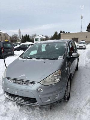Grey Ford S-Max 2008 in Taurage, with an engine capacity of 2.00 L and mileage of 231 thousand km for 3200 €, photo 3 on AUTOMOTO.COM.LV