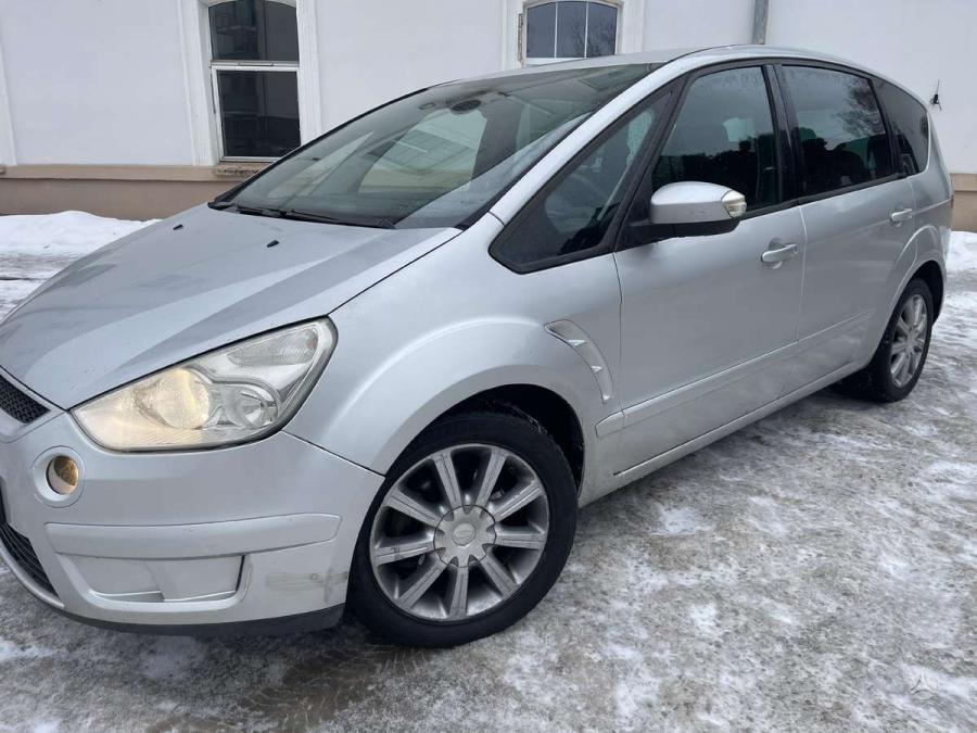 Grey Ford S-Max 2008 in Vilnius, with an engine capacity of 1.75 L and mileage of 280 thousand km for 2250 €, photo 2 on AUTOMOTO.COM.LV