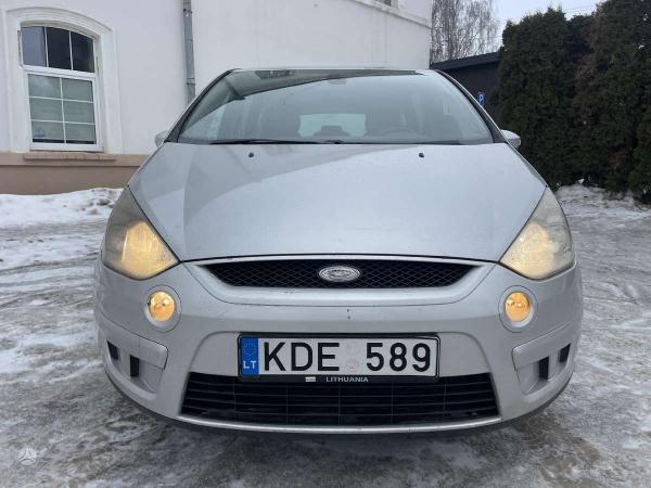 Pelēks Ford S-Max 2008 Viļņa, ar dzinēja tilpumu 1.75 L un nobraukumu 280 tūkst. km par 2250 €, foto 8 vietnē AUTOMOTO.COM.LV
